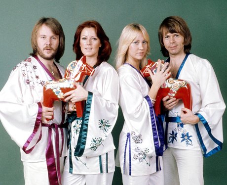 Pop Couture: The Most Iconic Outfits In Musical History - Heart